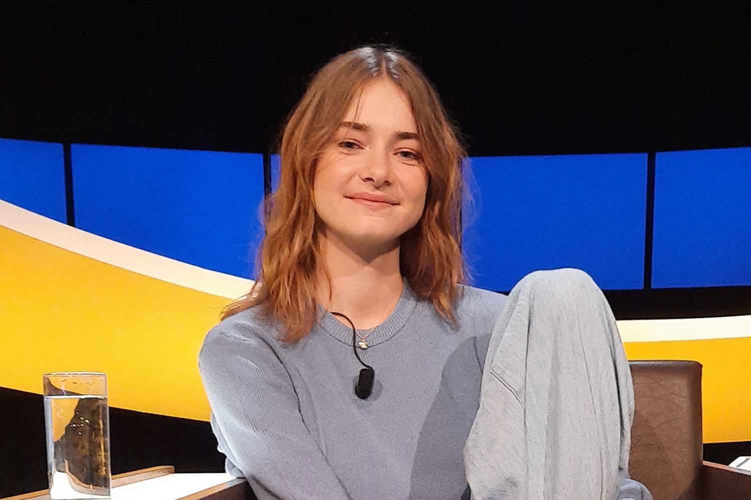 Emma Wortelboer straalt in groene jurk - TVgids.nl