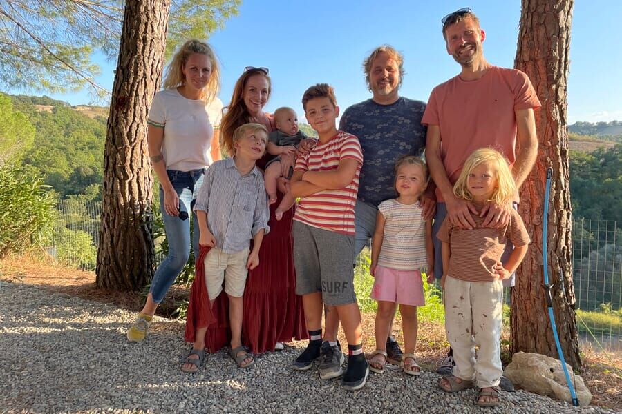 Hoe gaat het met de familie Mensing in Spanje in Ik Vertrek: Even Weg ...