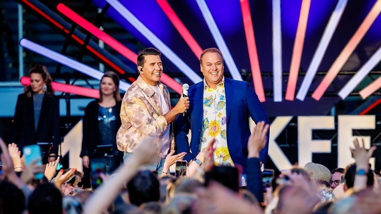 Muziekfeest op het Plein bestaat 20 jaar en dat wordt gevierd op NPO 1 - TVgids.nl