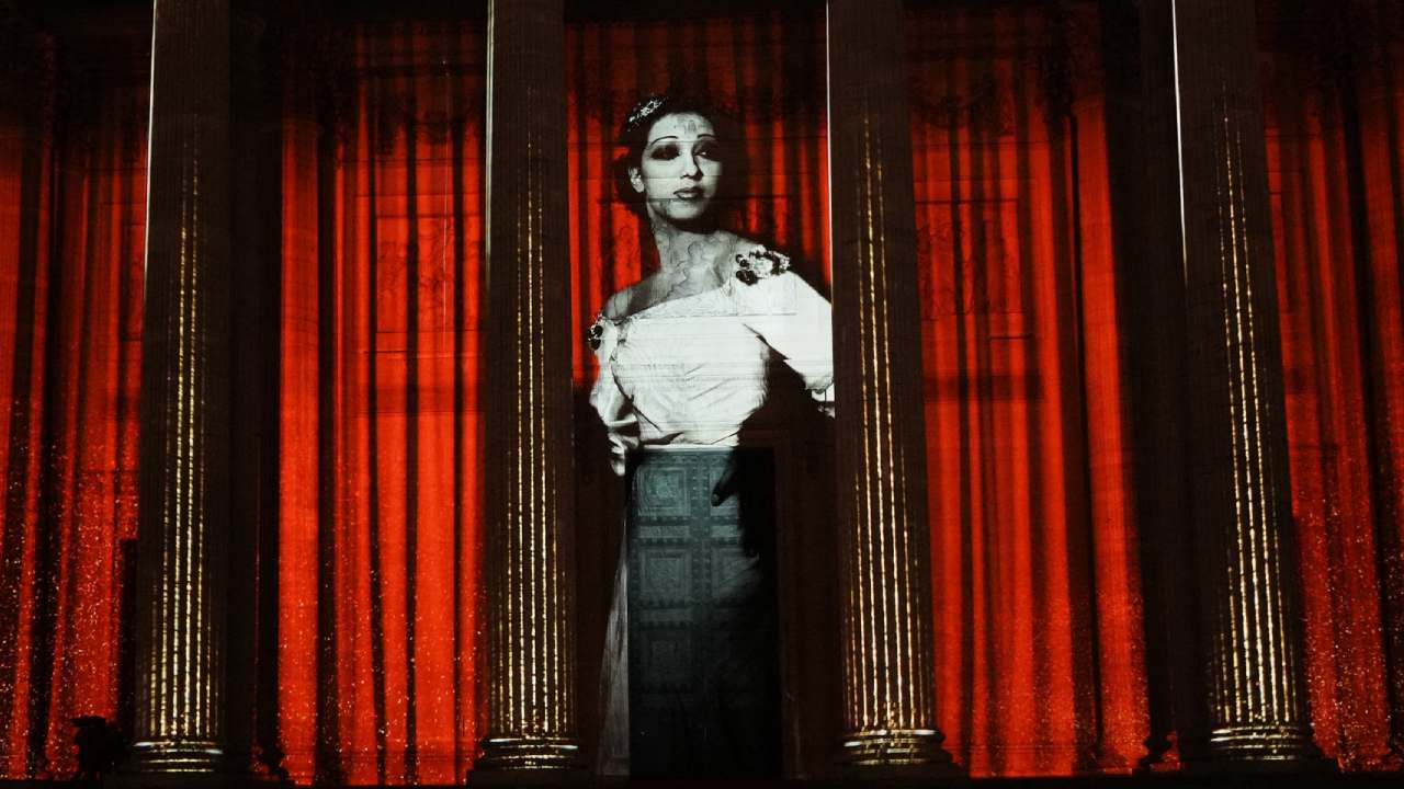 Andere Tijden Special richt de spotlights op entertainer Josephine ...