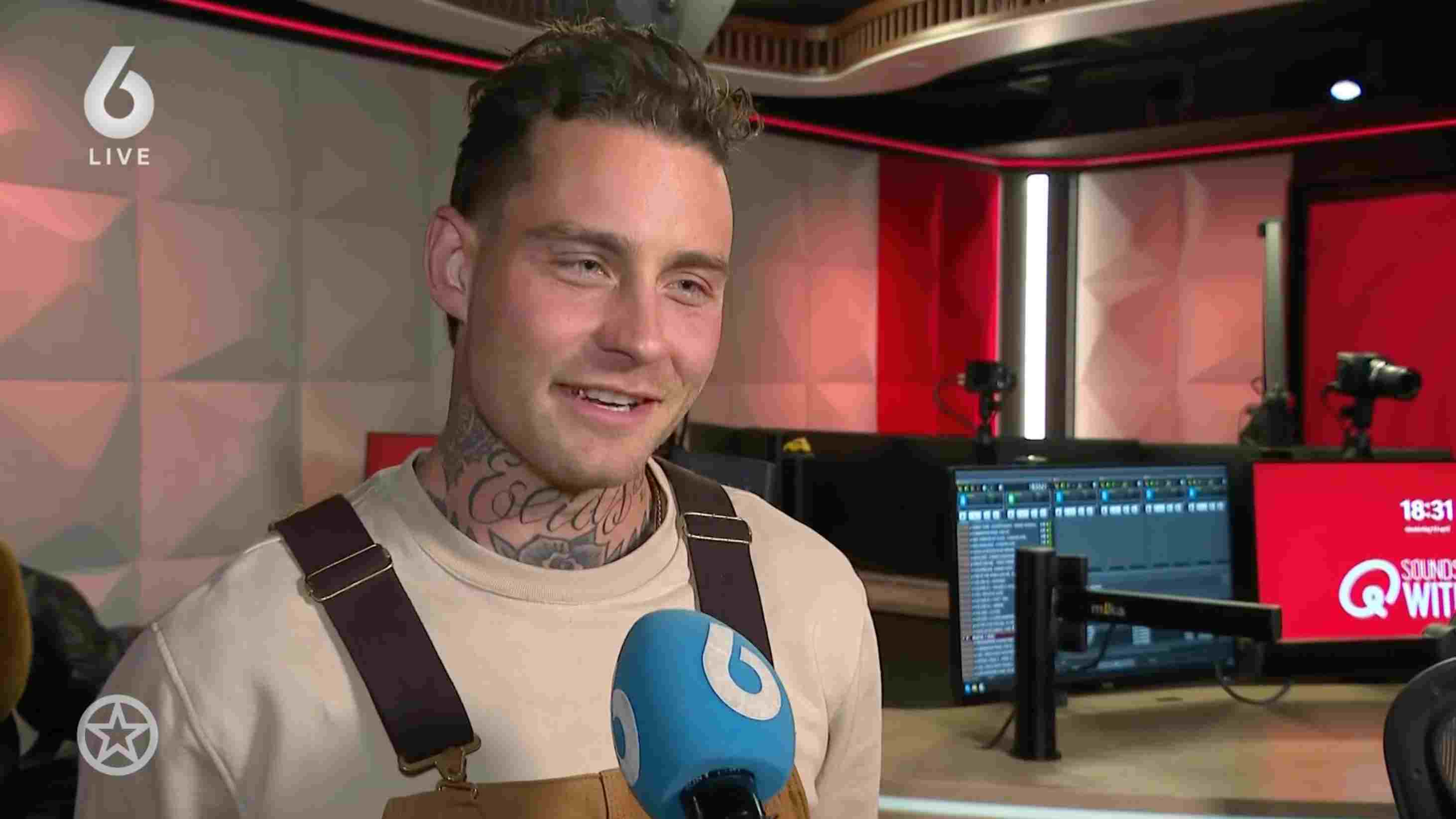 Douwe Bob geniet van rol in Talent Unplugged: 'Een lesje nederigheid' (video) - TVgids.nl