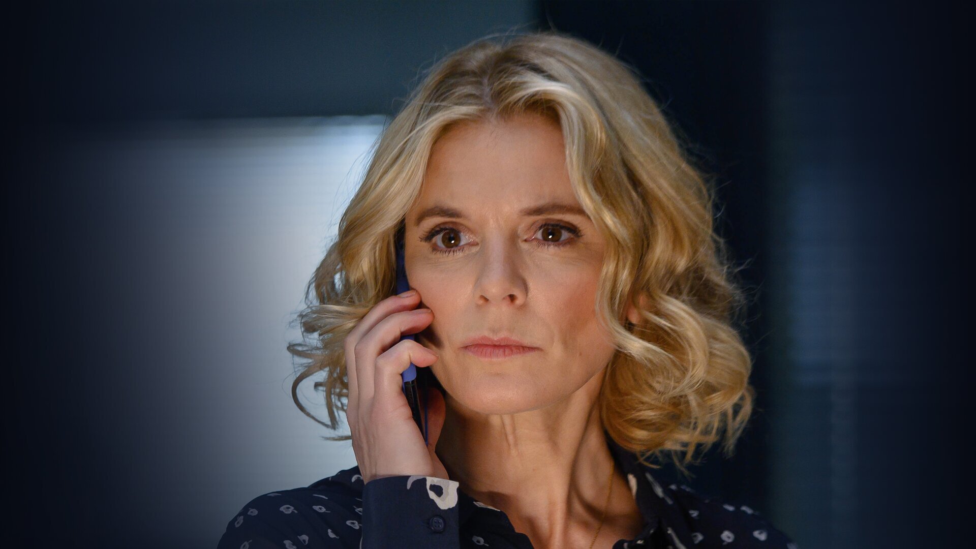 Emilia Fox moet op grote hoogte in actie komen in Silent Witness ...
