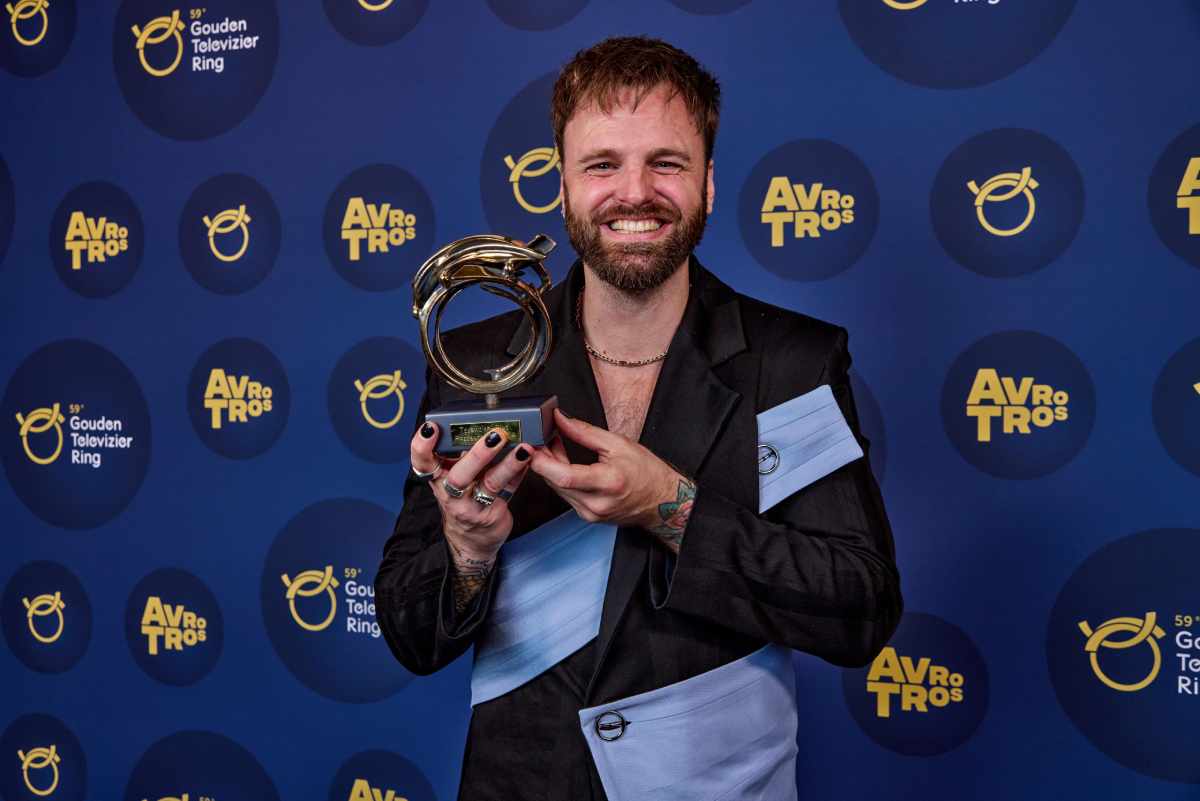 Tim Hofman wint de Televizier-Ster Presentator 2024 - TVgids.nl