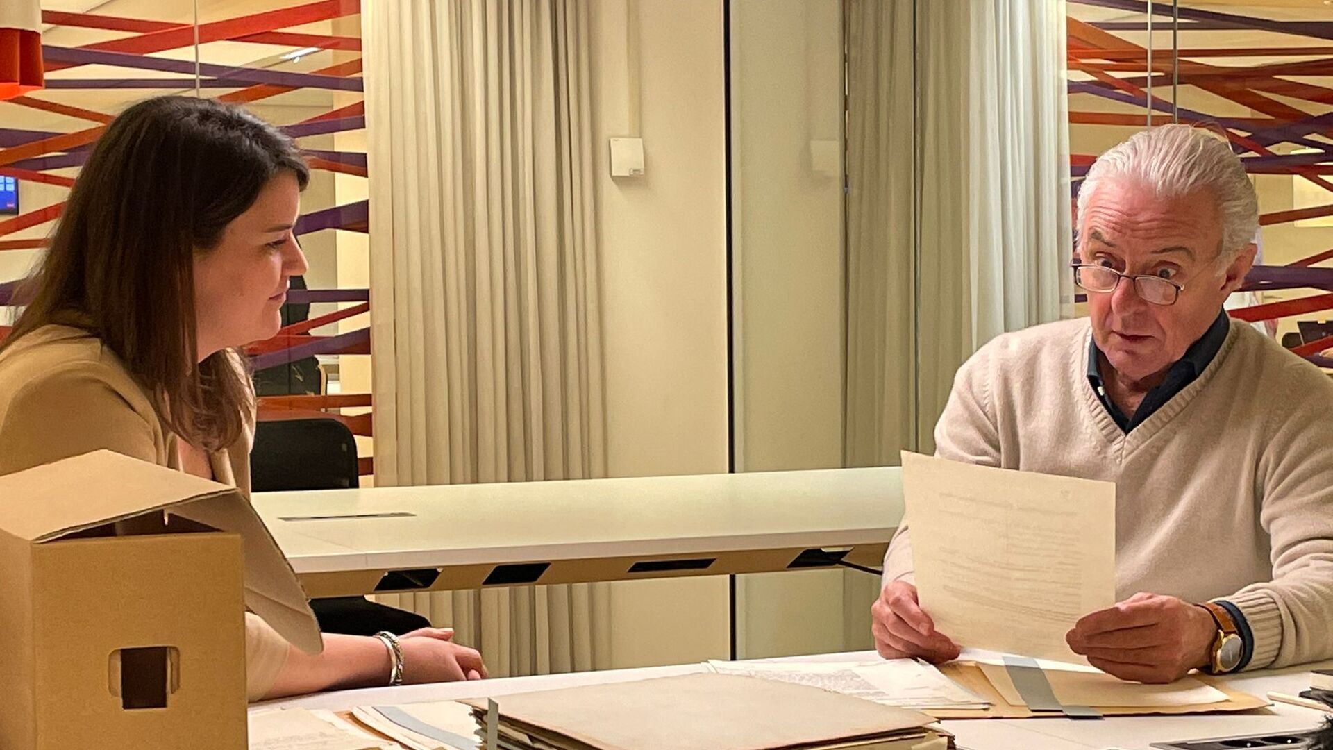 Huub Stapel krijgt nieuwe informatie over zijn vader in Verborgen ...