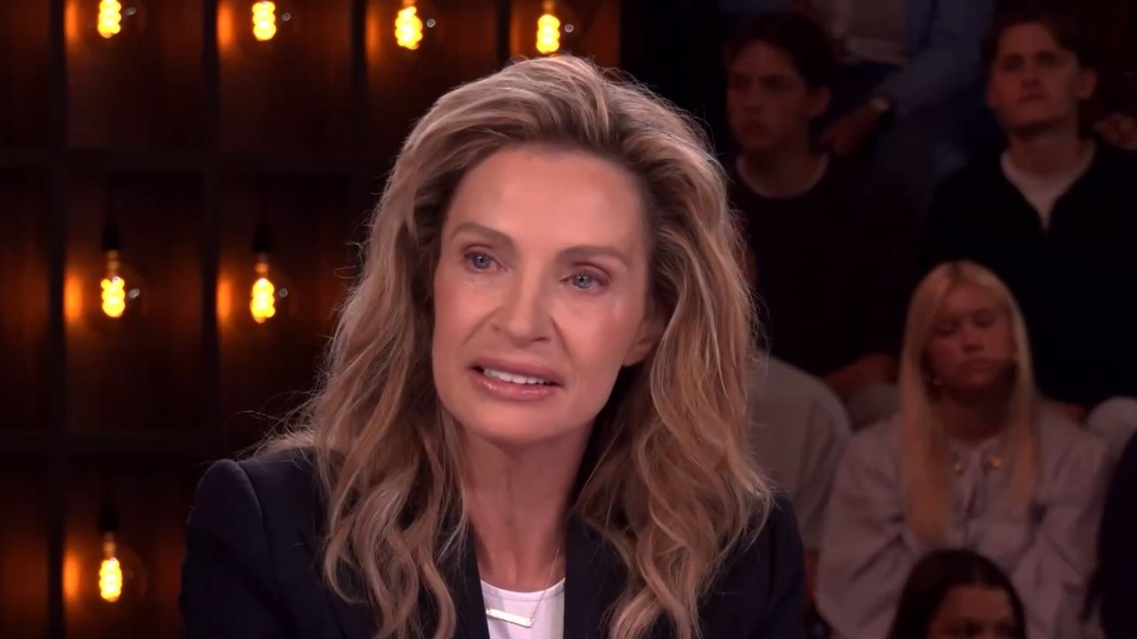 Terugkijken: Astrid Holleeder in tranen bij RTL Tonight - TVgids.nl