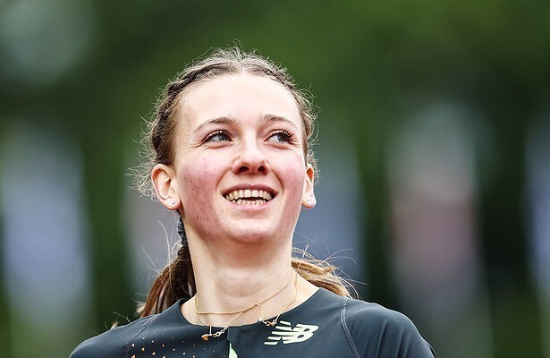 Femke Bol komt in actie op de Olympische Spelen 2024 tijdens de finale ...