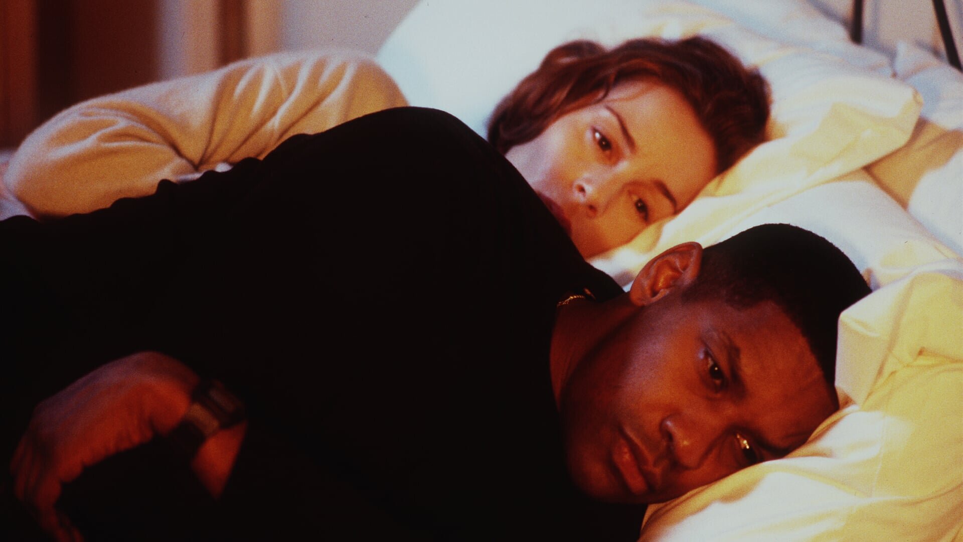 Denzel Washington gaat op zoek naar de mysterieuze seriemoordenaar in ...