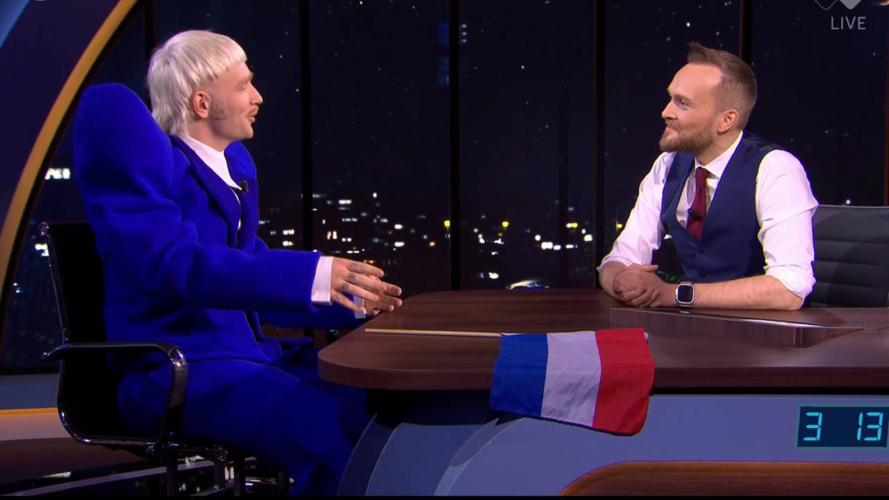 De TV van gisteren: Veel kijkers waren nieuwsgierig naar Joost Klein in De Middagshow met Arjen ...