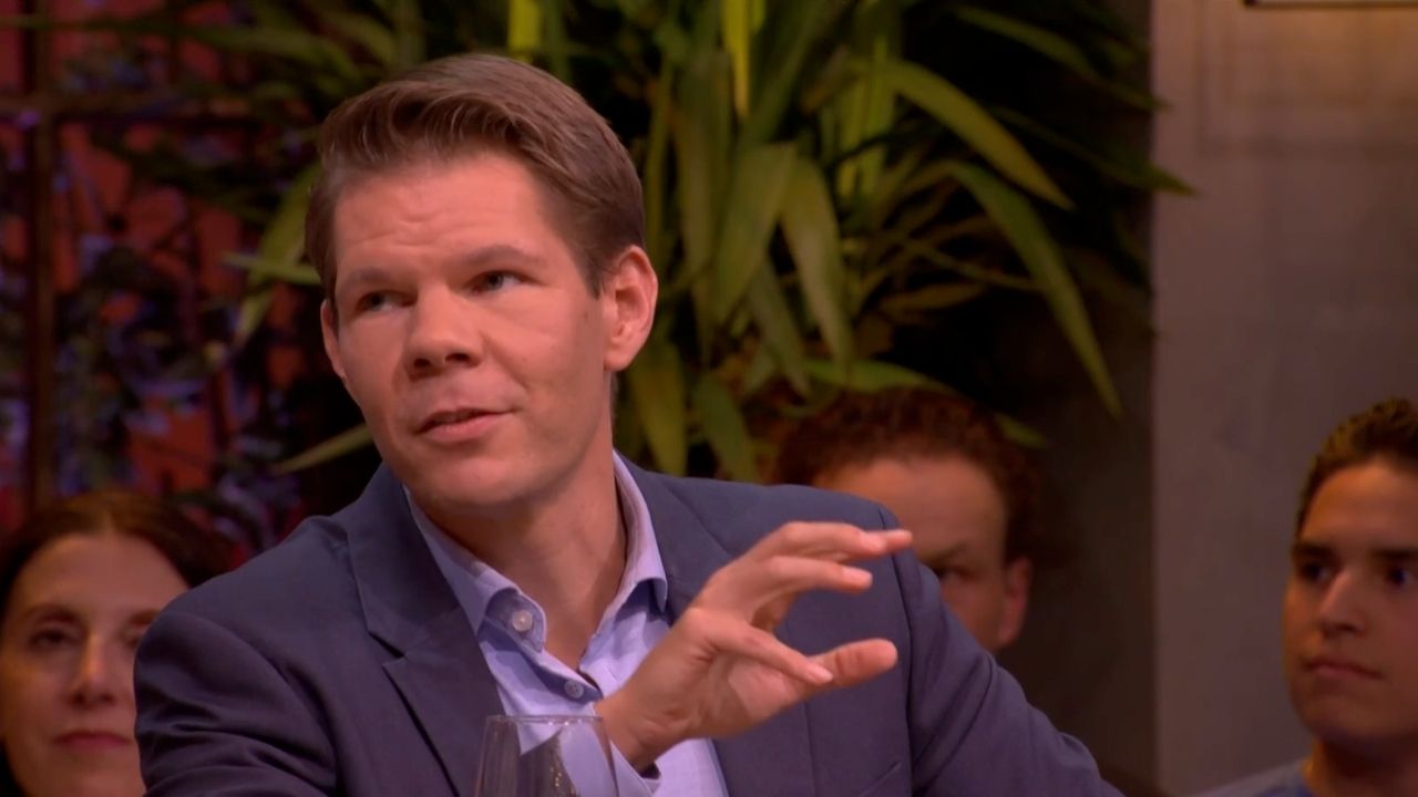 Terugkijken: Victor Vlam noemt alle Rode Lijn-demonstranten narcisten ...