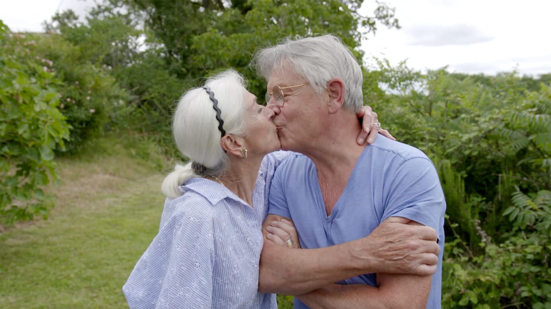 Cornald Maas gaat langs bij dansduo Alexandra Radius en Han Ebbelaar in Volle Zalen - TVgids.nl