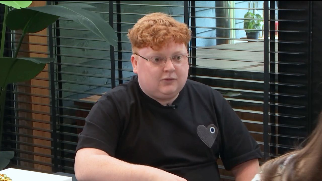 Video: Yordi steelt nu al de show in nieuw seizoen Lang Leve de Liefde - TVgids.nl