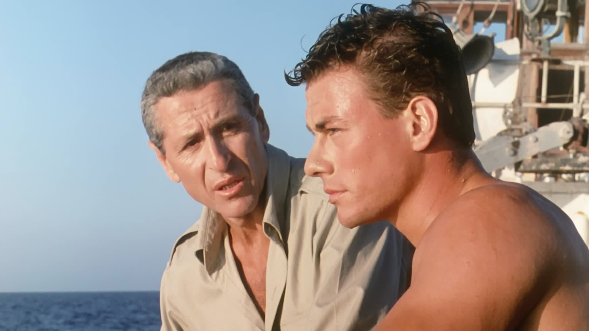Jean-Claude Van Damme als slechterik in Black Eagle - TVgids.nl