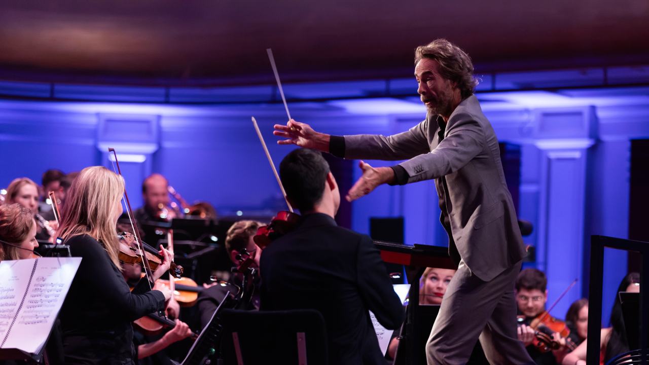 Welke dirigent in spe toont de minste progressie in nieuwe aflevering ...