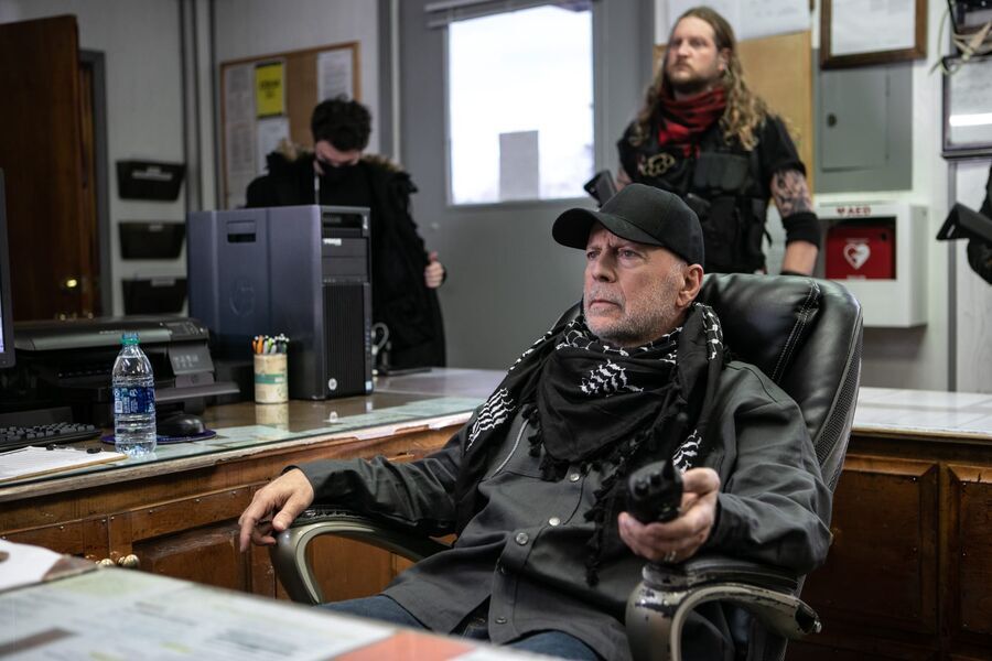 Bruce Willis speelt met levens in Deadlock - TVgids.nl