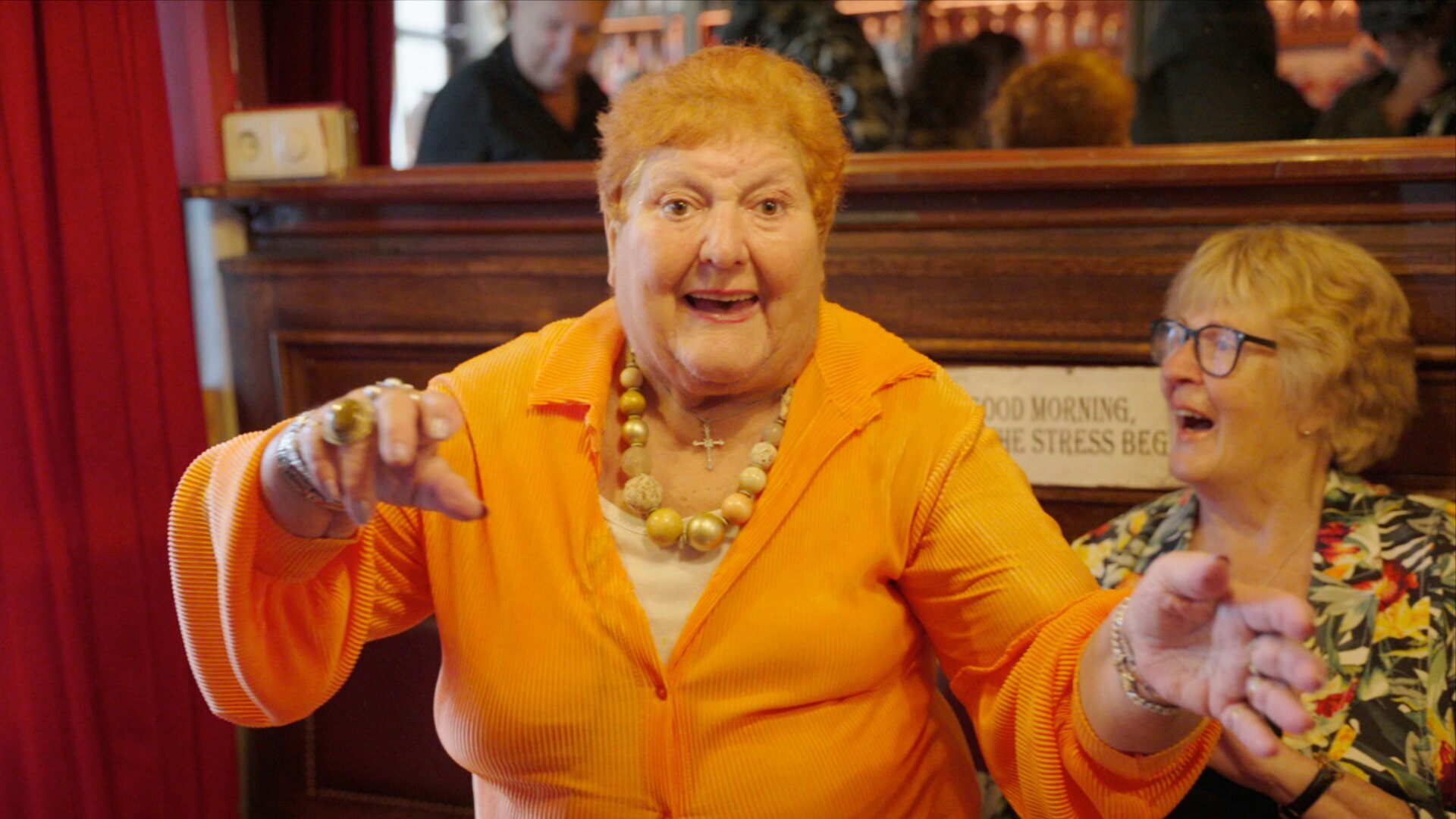 Vanavond op TV: Bij ons op de Wallen, Undercover in Nederland, A ...