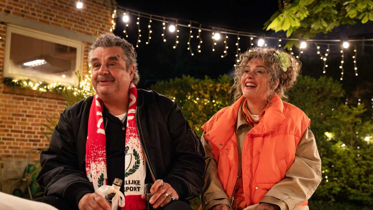 De kerstserie Single Bells is terug van weggeweest bij NET5 - TVgids.nl