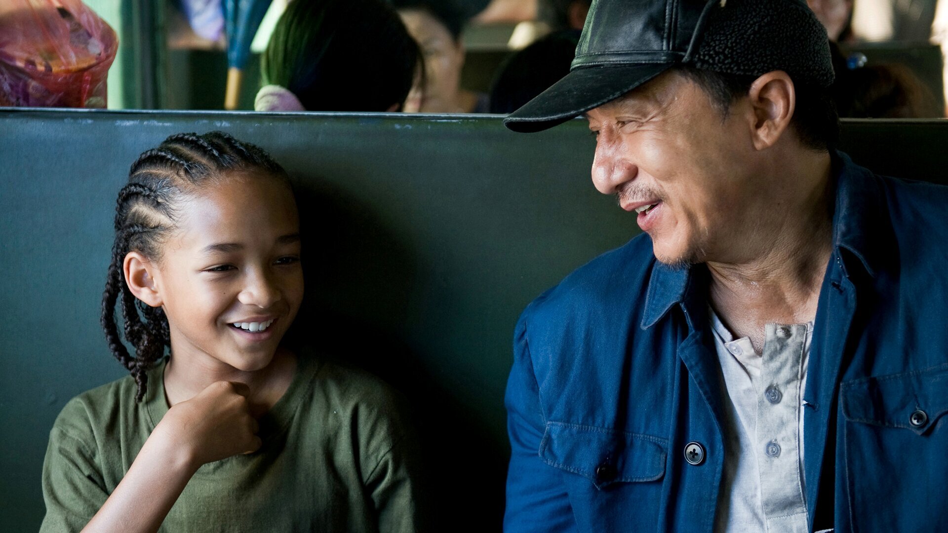 Jaden Smith leert de kneepjes van het vak in The Karate Kid - TVgids.nl