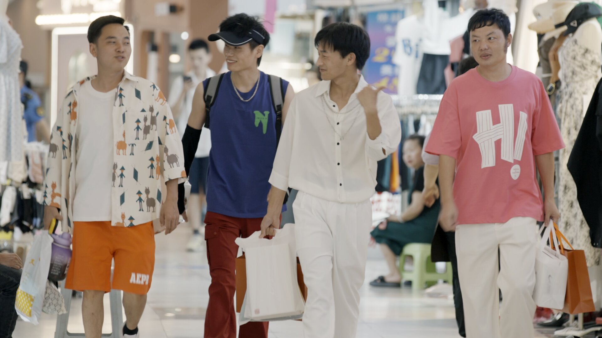 Wanhopige vrijgezelle mannen doen mee aan een bijzondere bootcamp in de ...