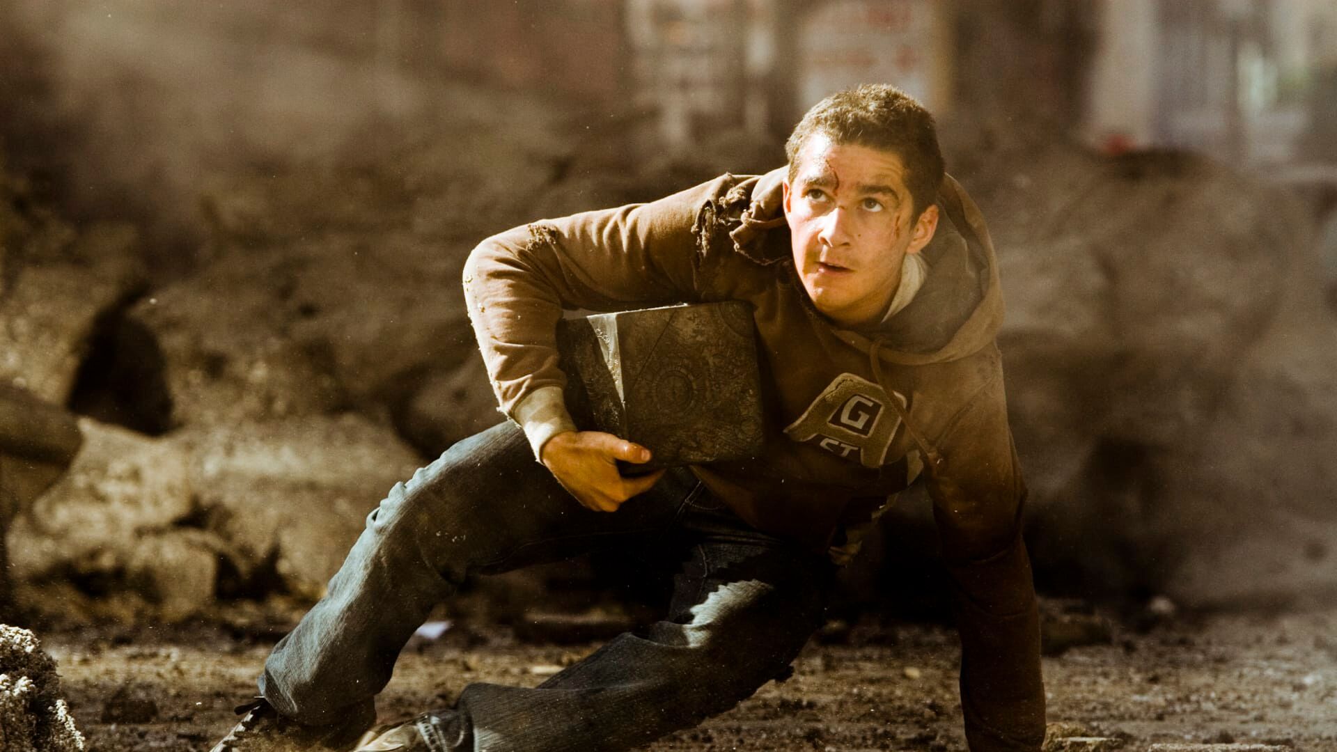 Shia LaBeouf weet eigenlijk niet wat hij nu echt koopt in Transformers ...