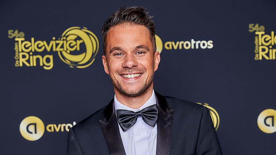 Aran Bade: 'Moeilijke vragen horen erbij' - TVgids.nl