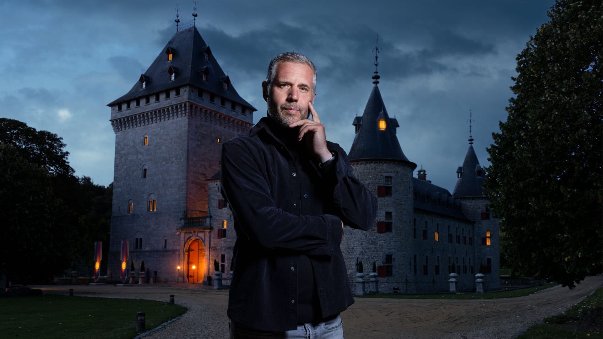 Tijl Beckand trapt een kersvers seizoen van De Verraders af op RTL 4 ...