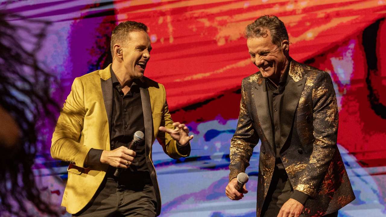 Meeswingen vanaf de bank met De Bevers in Ahoy - Het Concert - TVgids.nl