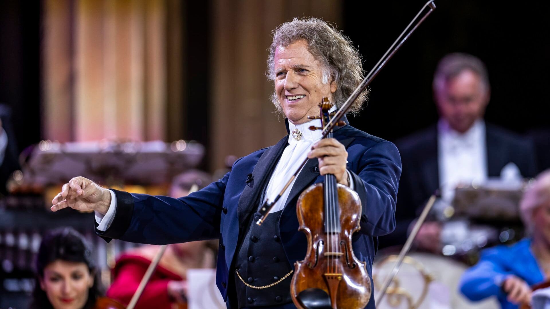 NPO 1 zendt de tv-registratie van André Rieu op het Vrijthof op deze ...