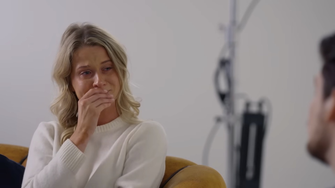 Veelbesproken influencer Anna Dobber blikt terug in EO-special - TVgids.nl