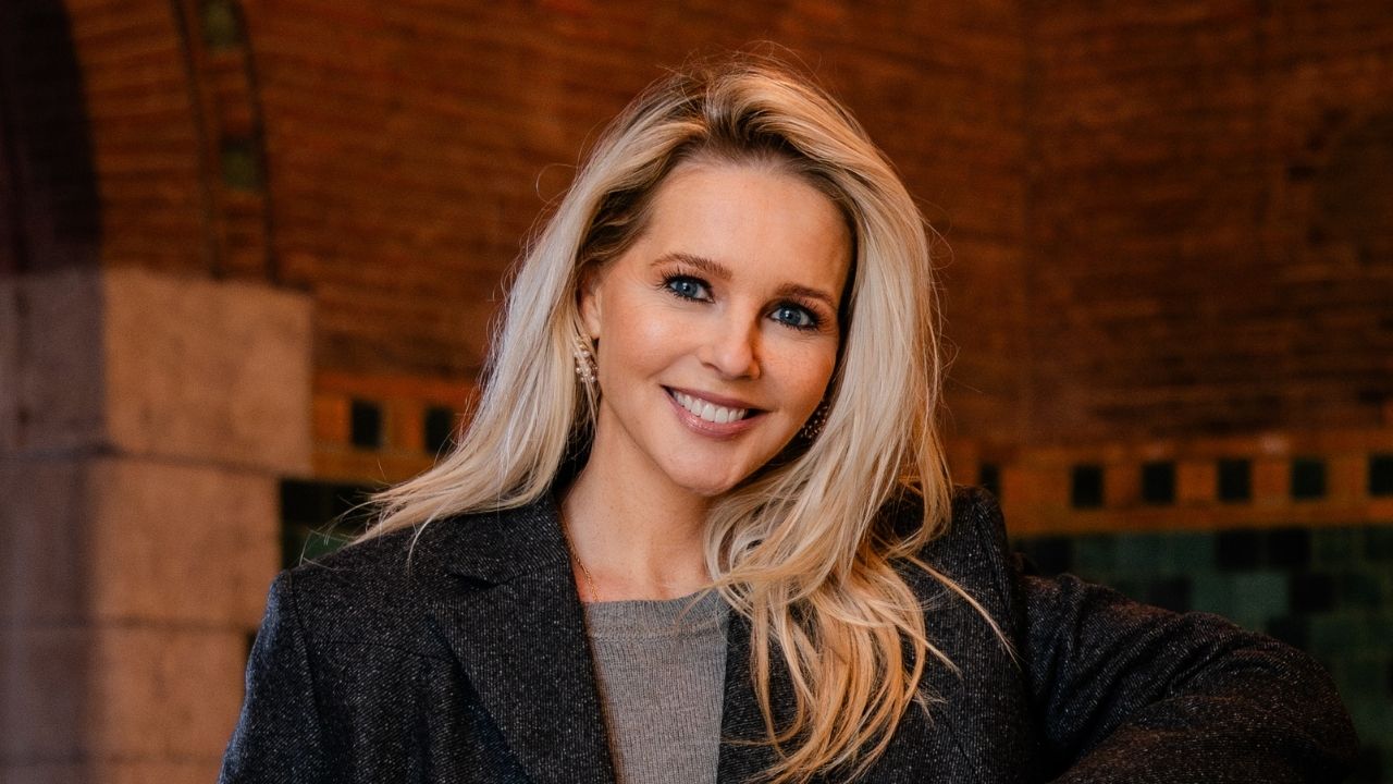 Chantal Janzen gastjurylid in de finale van Stars on Stage - TVgids.nl